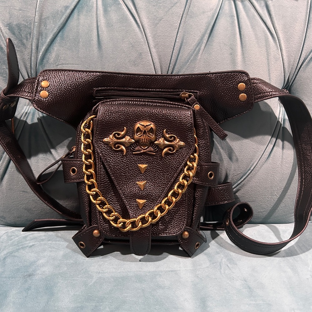 Steel Master Gothic Retro Steampunk Handbag/Fanny Pac… - Gem